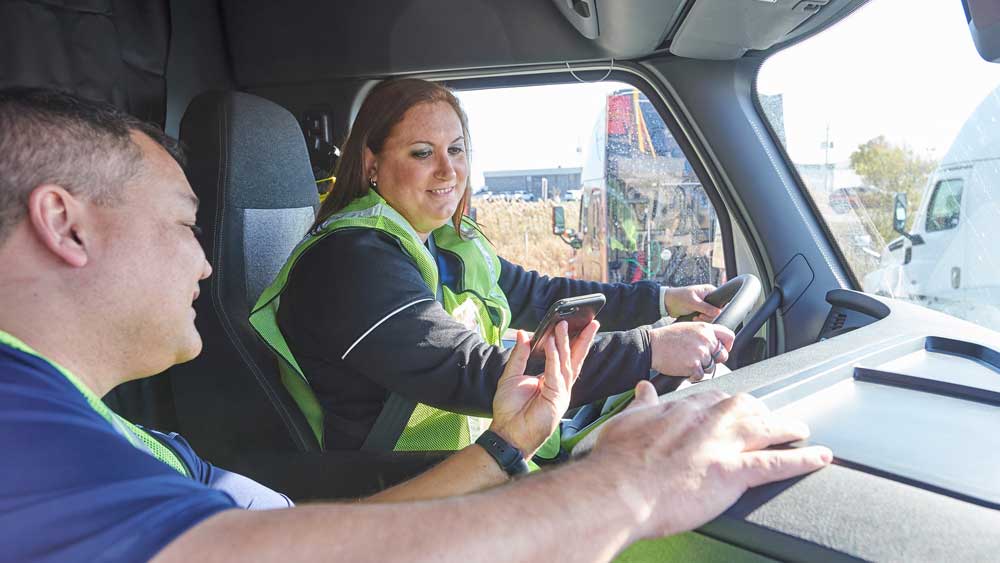 CDL Online Training | Defensive Driving: Distracted Driving