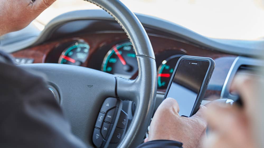 Defensive Driving Training for Non-CMV Drivers | Distracted Driving