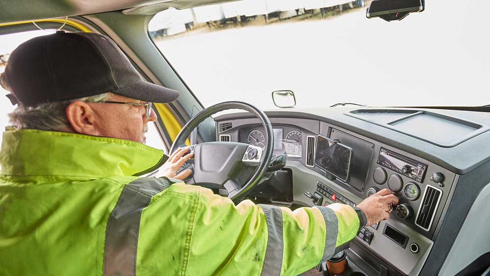 Entry-Level Driver Training | Control Systems/Dashboard | J. J. Keller