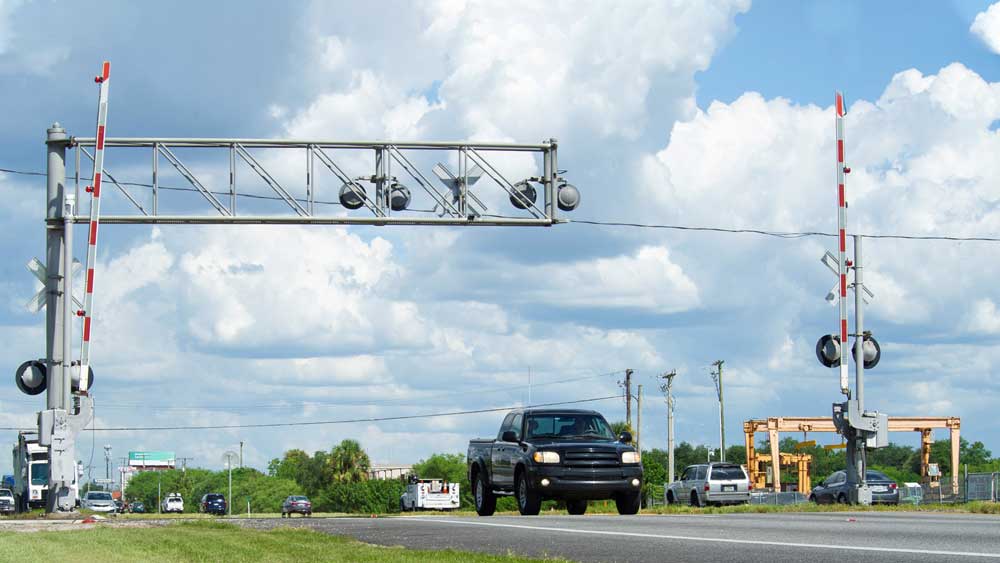 Non-CDL Driver Training: Railroad Crossings | J. J. Keller Training